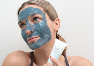 Revitalizing Algae Clay Mask | Perfect for Skins With Signs of Aging ...